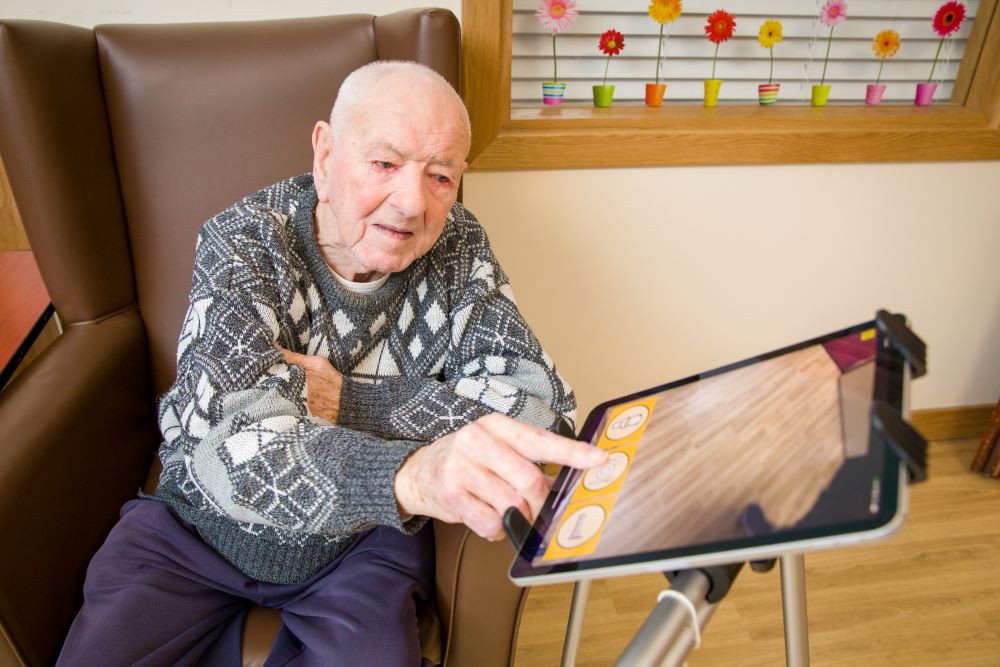 Longitude Prize on Dementia semi-finalists win £1.9m to co-create ...